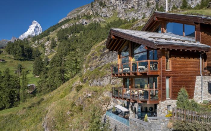Luxury Ski Chalets in the Swiss Alps | My Private Villas