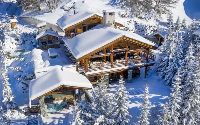 Luxury Ski Chalets in the Swiss Alps | My Private Villas